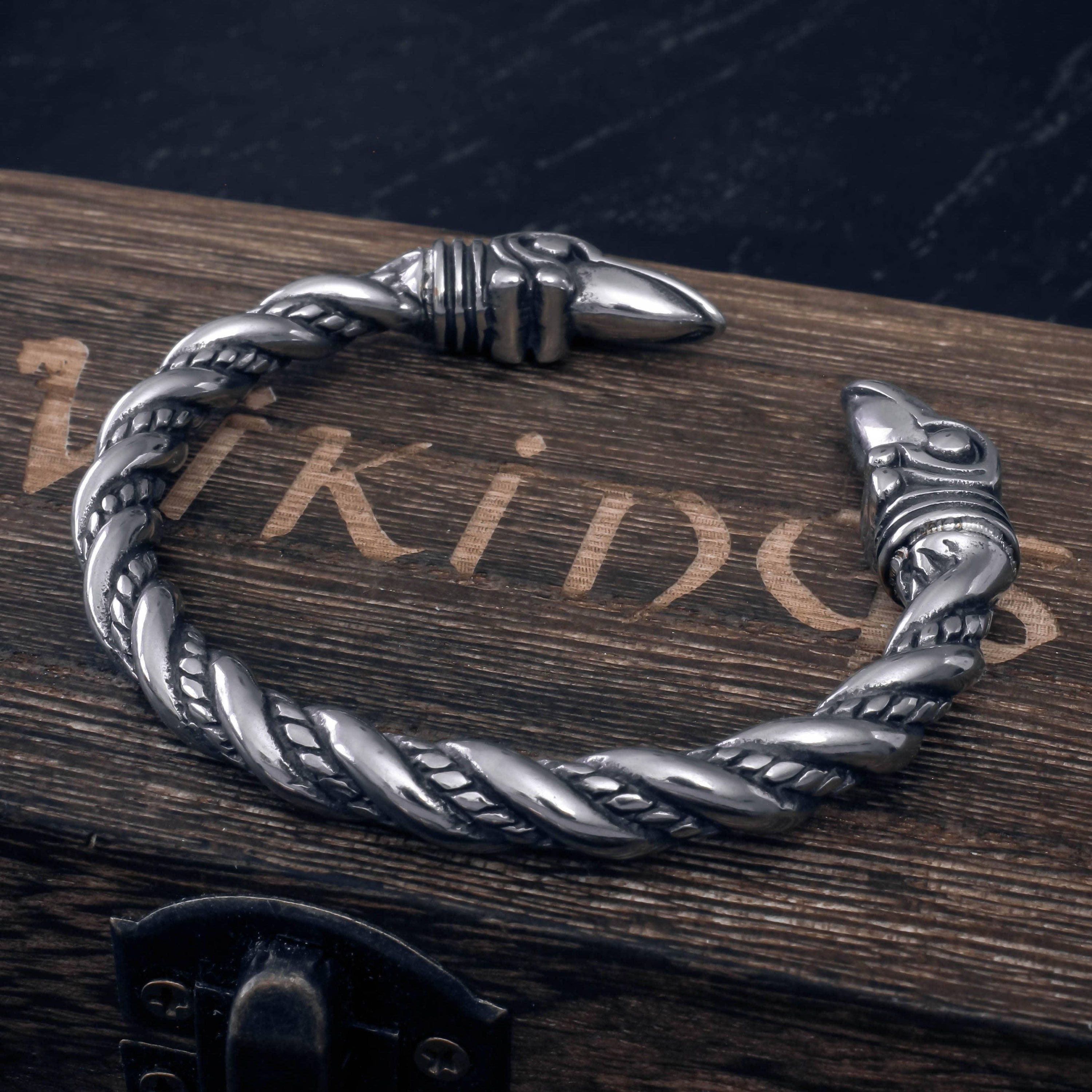 Viking Raven Arm Ring - Norse Mythology Hugin and Munin Bracelet