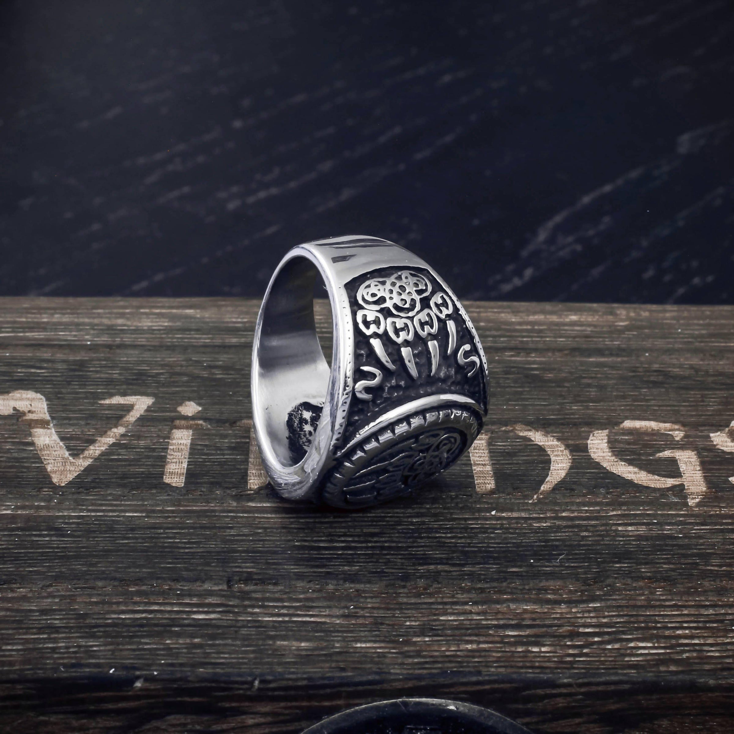 Sign of Veles Signet Ring - Norse Viking Jewelry